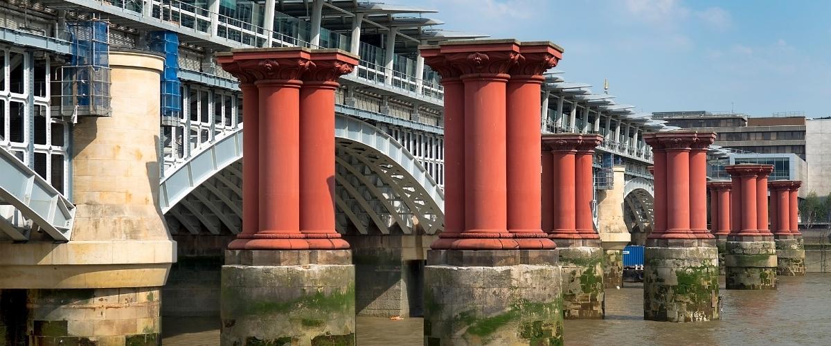 River Thames Tour - London Guided Walks