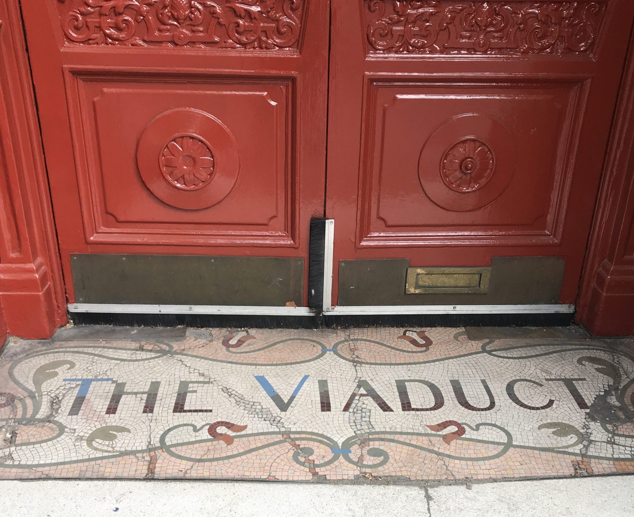 The Viaduct Tavern: A Victorian Gin Palace with a Storied Past - London ...