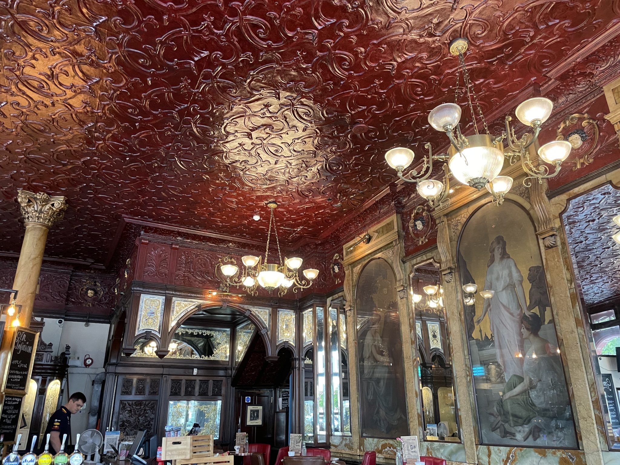 The Viaduct Tavern: A Victorian Gin Palace with a Storied Past - London ...