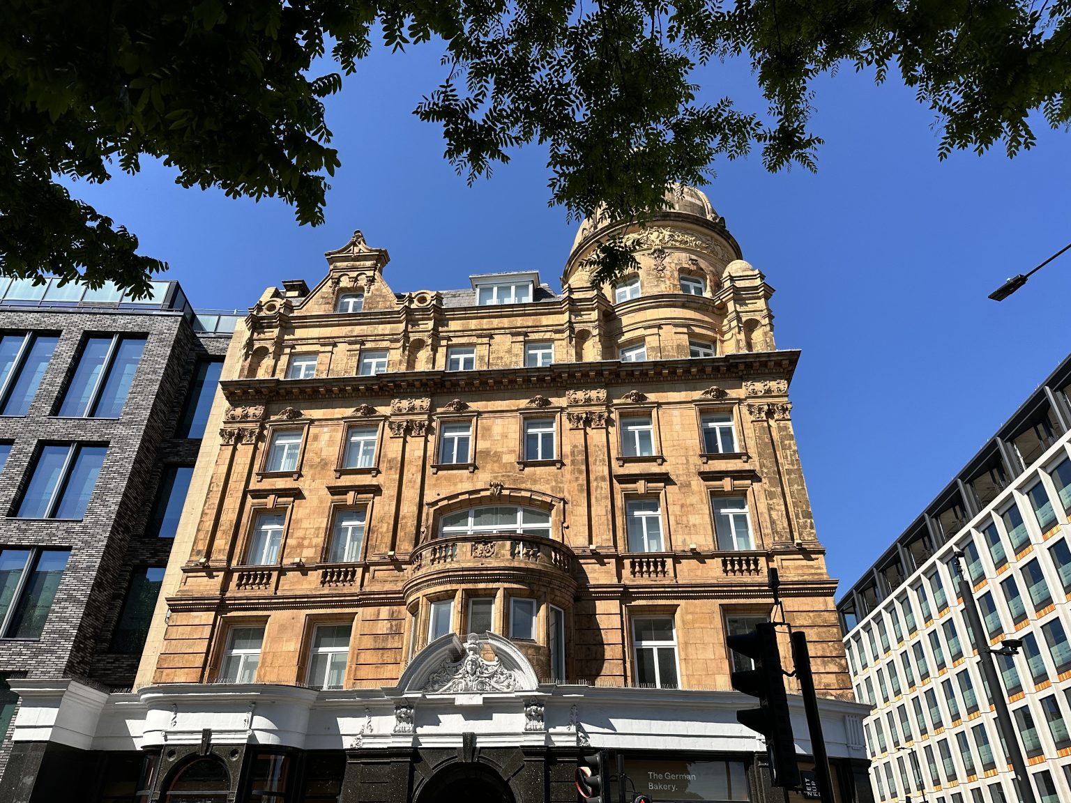 The Angel: Understanding Its Powerful Influence - London Guided Walks